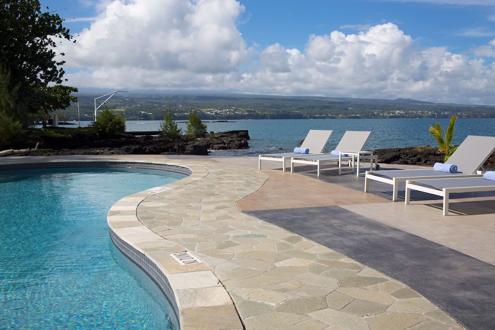 Book Grand Naniloa Hotel Hilo - a Doubletree by Hilton, Hilo from $118 ...