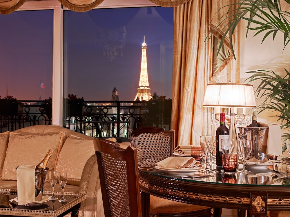 Book Hotel Balzac in Paris | Hotels.com