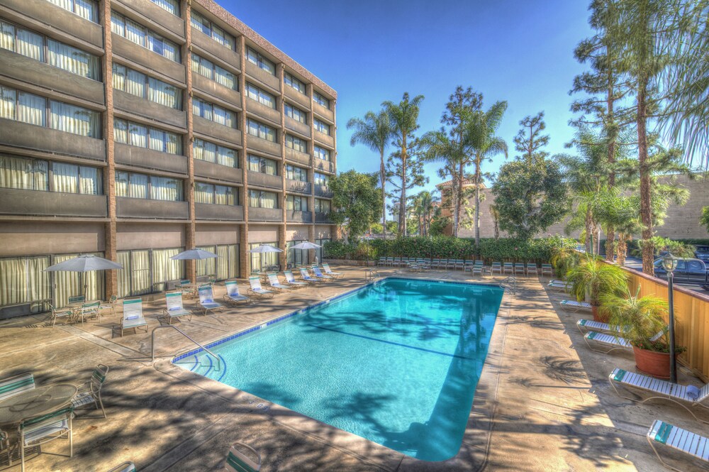 Clarion Hotel Anaheim Resort (Anaheim, California) : Hoteles en Anaheim ...