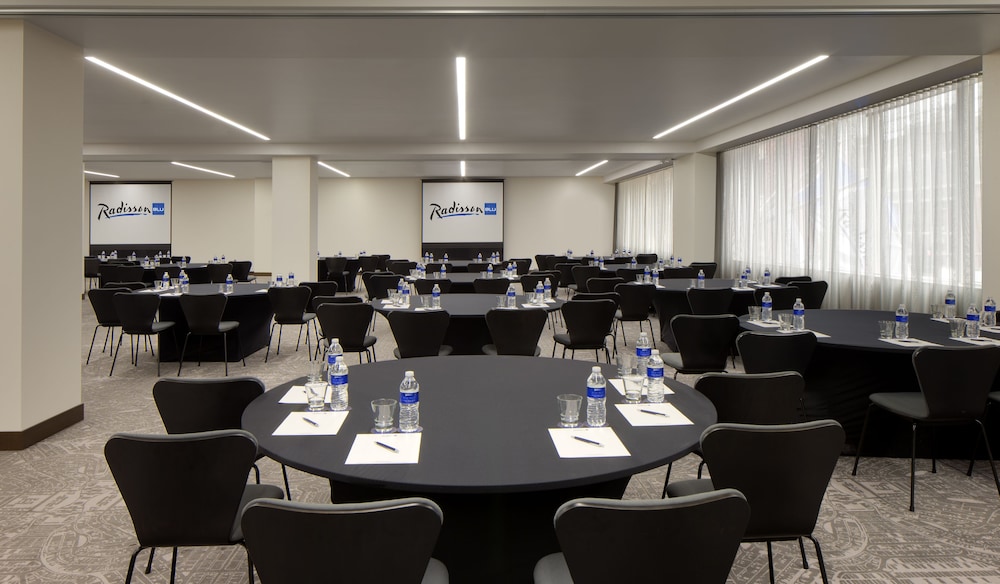 Book Radisson Blu Minneapolis Downtown, Minneapolis from $109/night ...