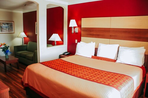 Top Hotels in Lake Havasu City, Arizona - Cancel FREE on most hotels ...