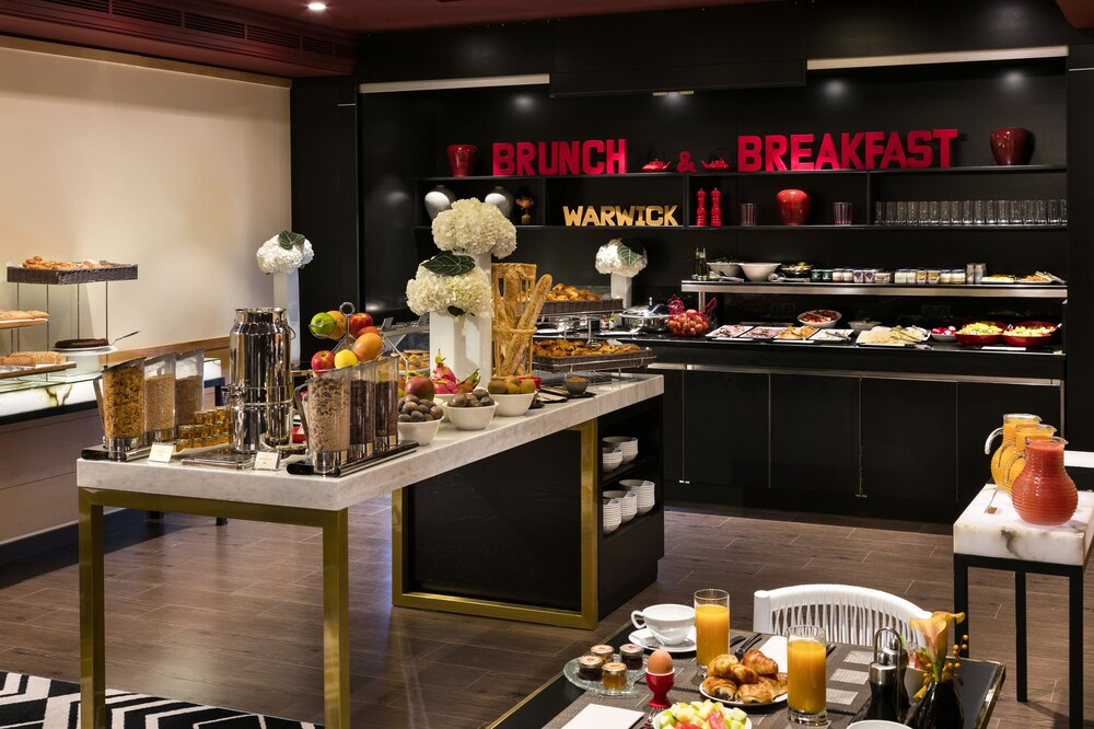 Book Warwick Paris - formerly Hôtel Warwick Champs-Elysées in Paris ...