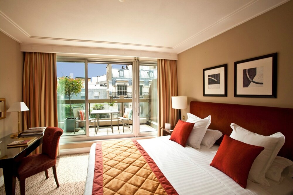 Book Warwick Paris - formerly Hôtel Warwick Champs-Elysées in Paris ...