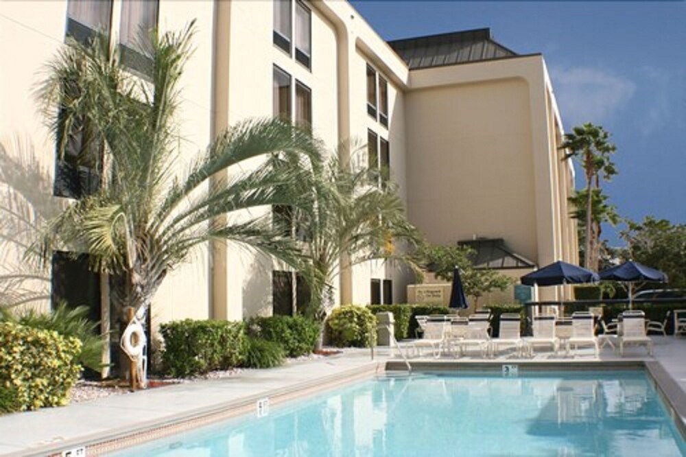 Book Hampton Inn Naples Central in Naples | Hotels.com