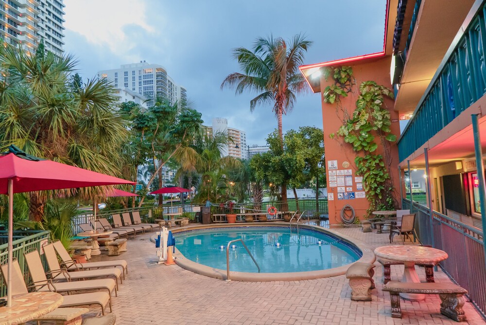 Ft. Lauderdale Beach Resort Hotel & Suites (Fort Lauderdale, Florida ...