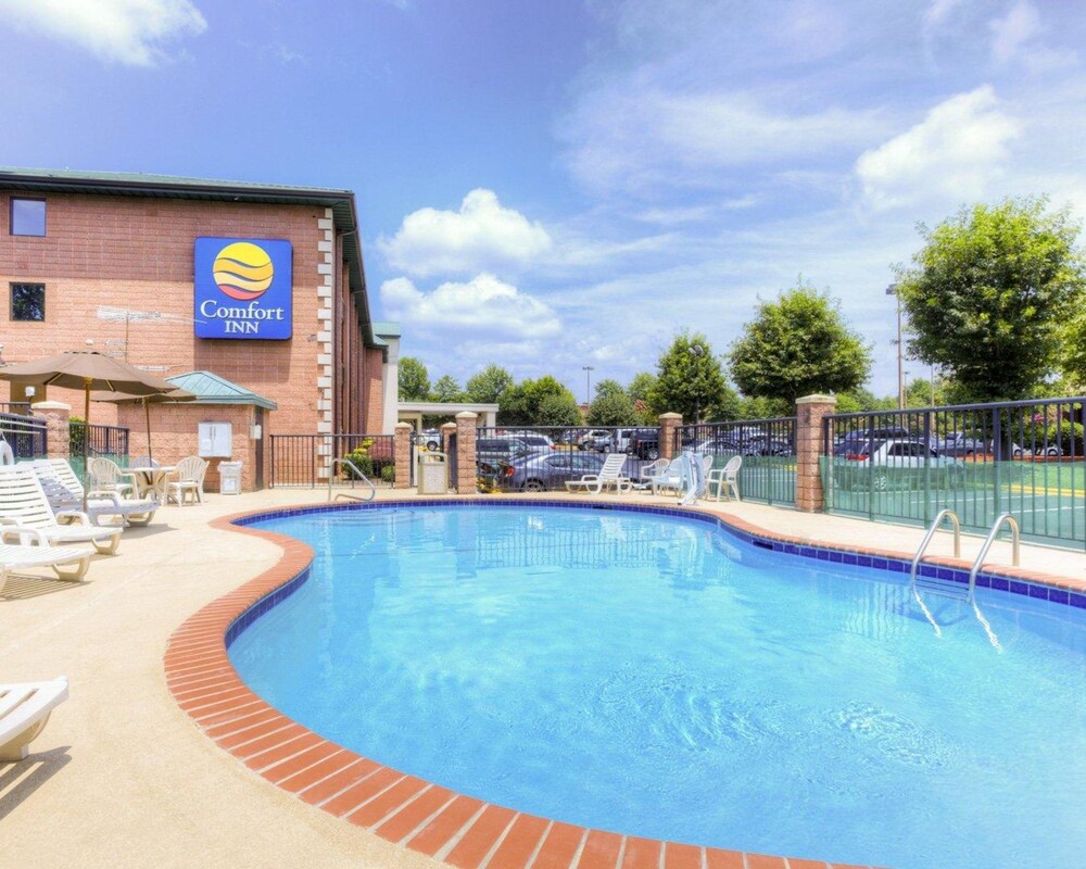 Book Comfort Inn Matthews - Charlotte in Matthews | Hotels.com