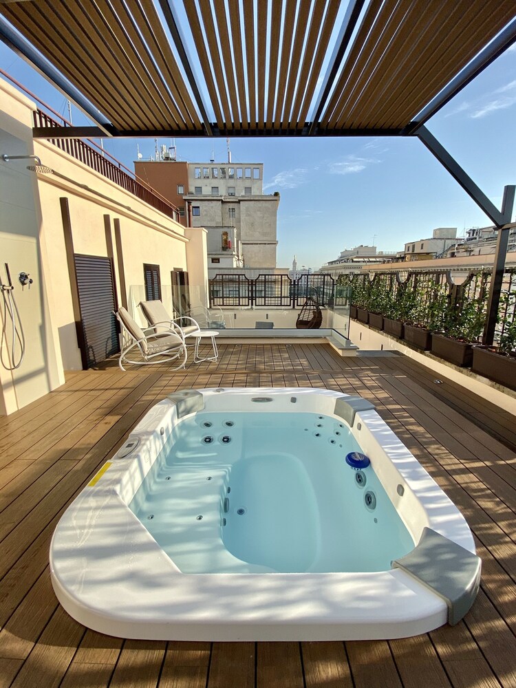 Book Hotel Genova in Rome | Hotels.com