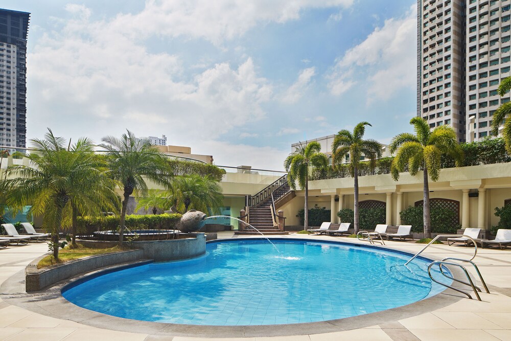 Sheraton Manila Bay (Manila, Philippines), Manila hotel discounts ...