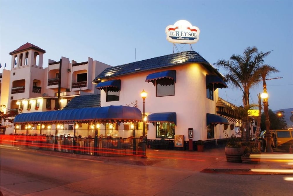Book Posada El Rey Sol in Ensenada | Hotels.com