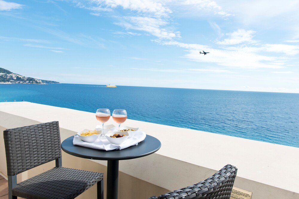 Book Hotel West End in Nice | Hotels.com