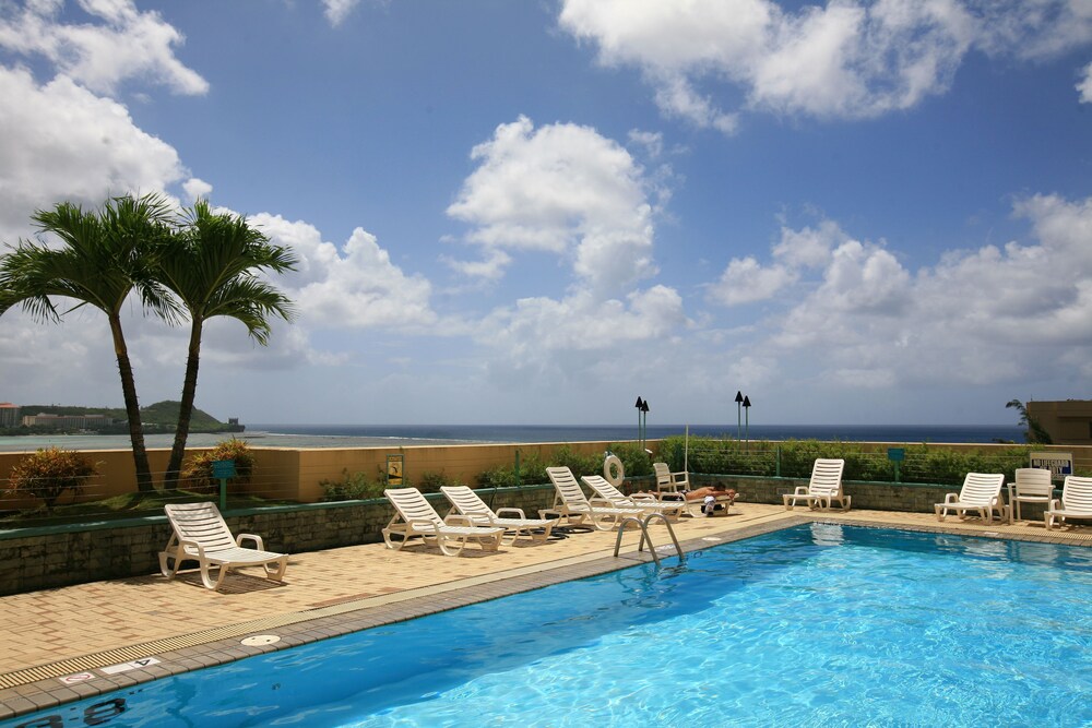 Book Holiday Resort & Spa Guam in Tamuning | Hotels.com