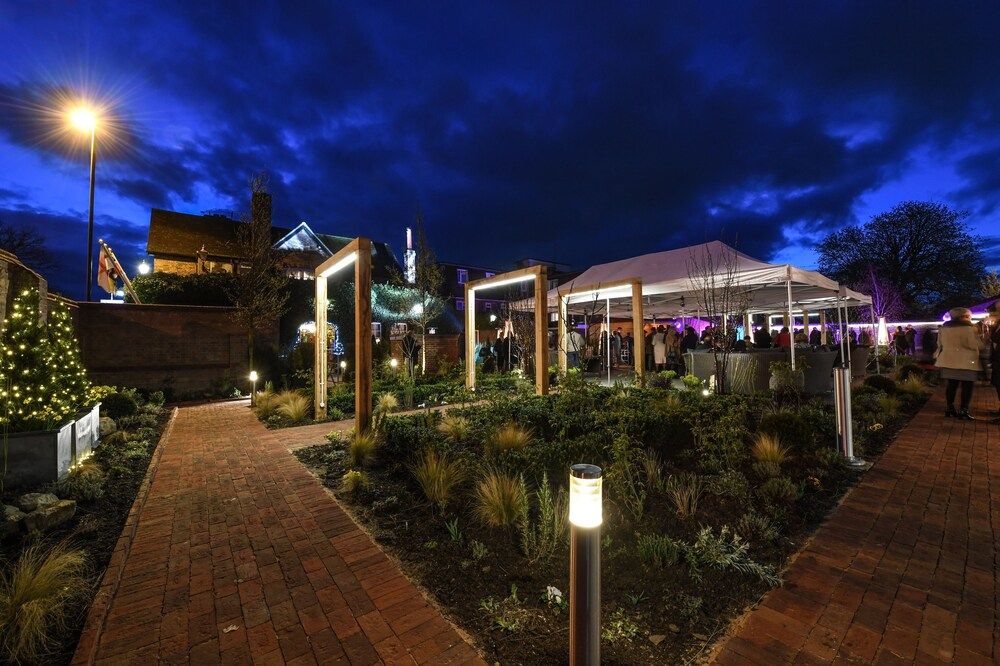 Old Palace Lodge Hotel, Dunstable: Info, Photos, Reviews | Book at ...