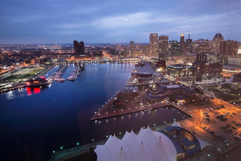 Book Baltimore Marriott Waterfront in Baltimore | Hotels.com