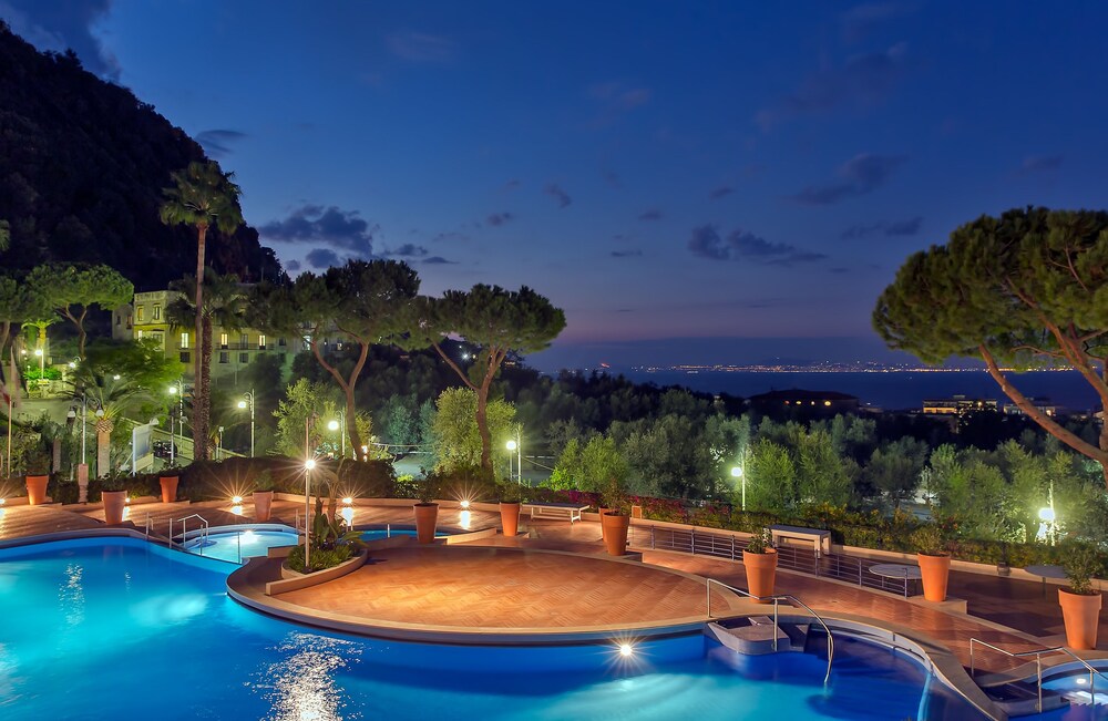 Book Hilton Sorrento Palace in Sorrento | Hotels.com