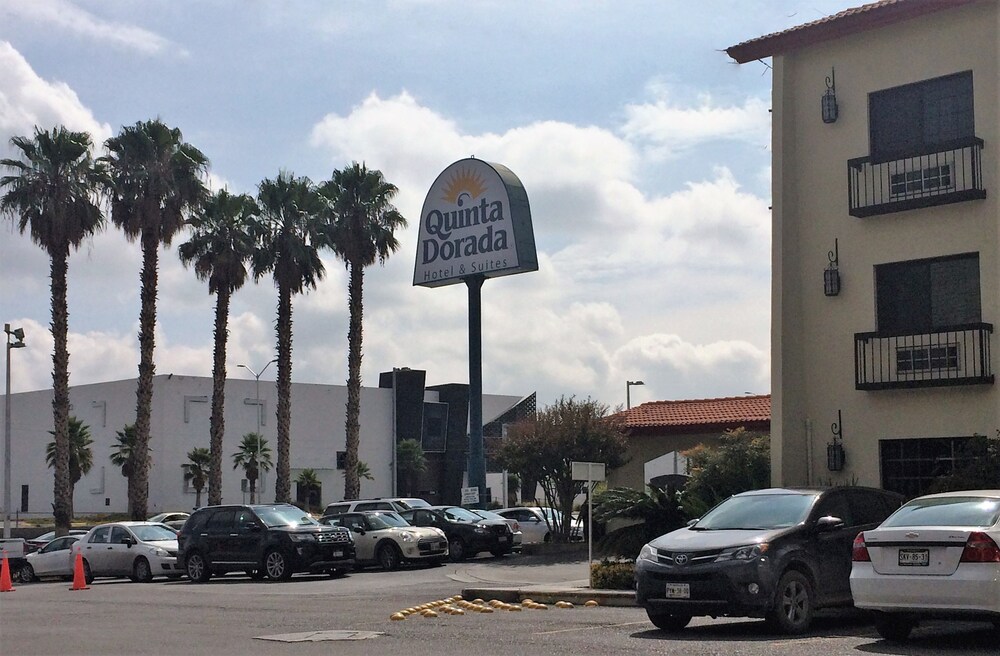 Quinta Dorada Hotel and Suites (Saltillo, México) : Hoteles en Saltillo ...