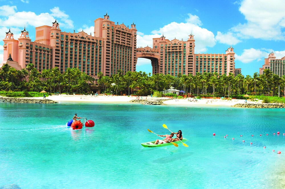 Book Harborside Resort at Atlantis in Paradise Island | Hotels.com