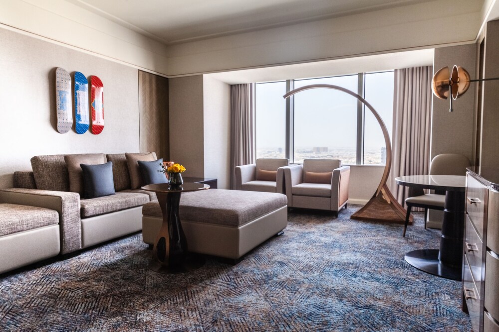 Book Four Seasons Hotel Riyadh in Riyadh | Hotels.com