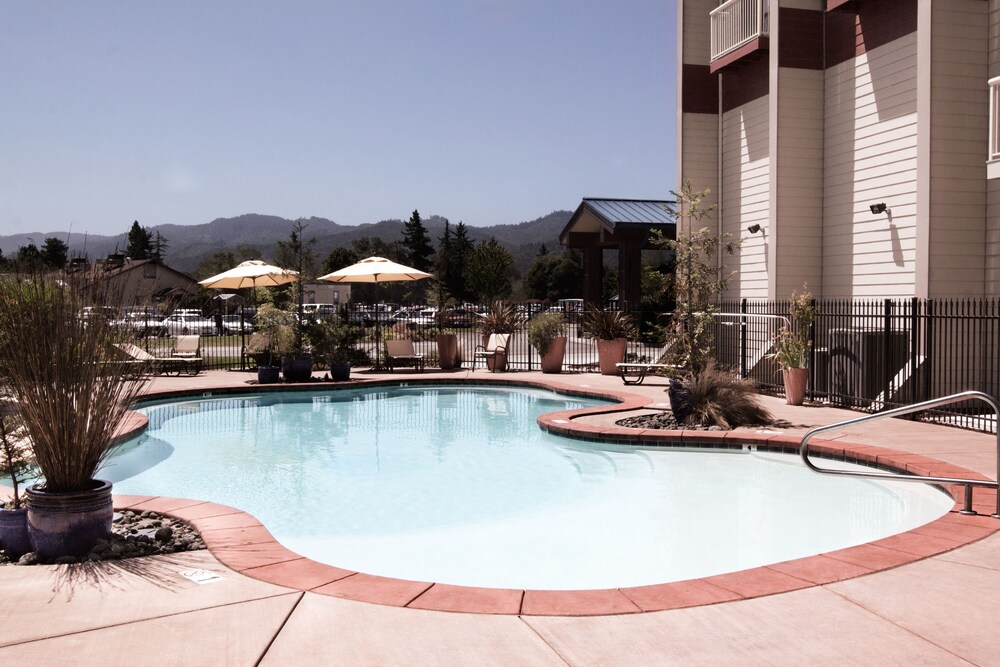 Book Blue Lake Casino & Hotel in Blue Lake | Hotels.com