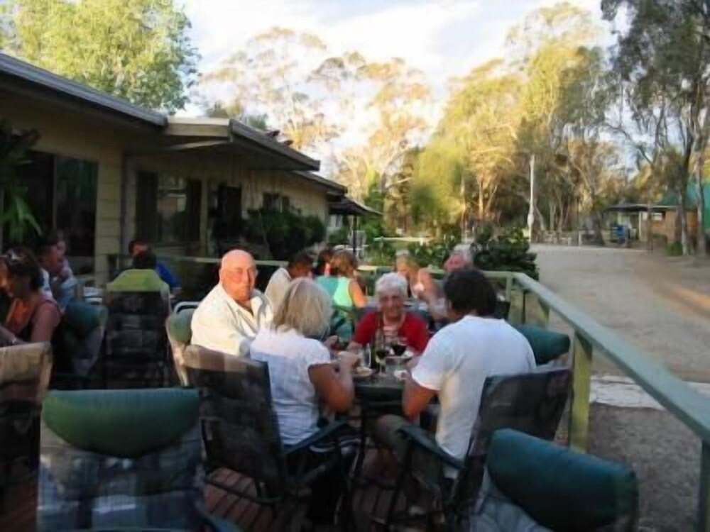 Book Bonnie Doon Caravan Park in Bonnie Doon | Hotels.com