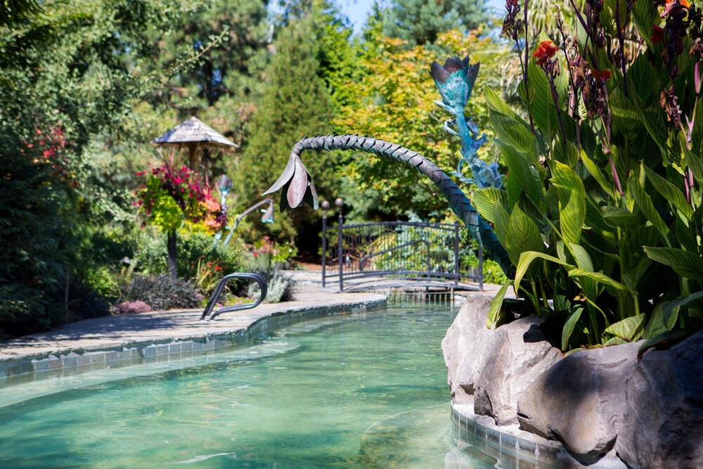 Book McMenamins Edgefield in Troutdale | Hotels.com