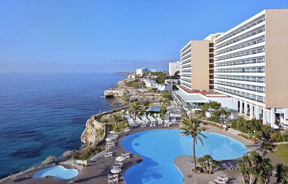 Alua Calas de Mallorca Resort, Manacor: Info, Photos, Reviews | Book at ...