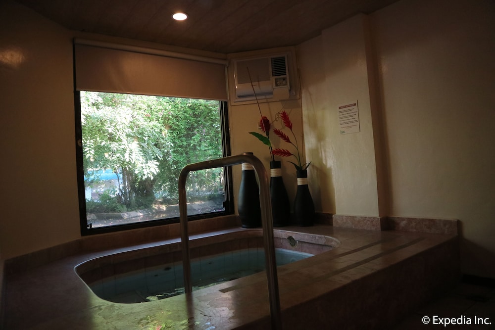 Splash Mountain Resort Hotel (Los Banos, Philippines), Los Banos hotel ...