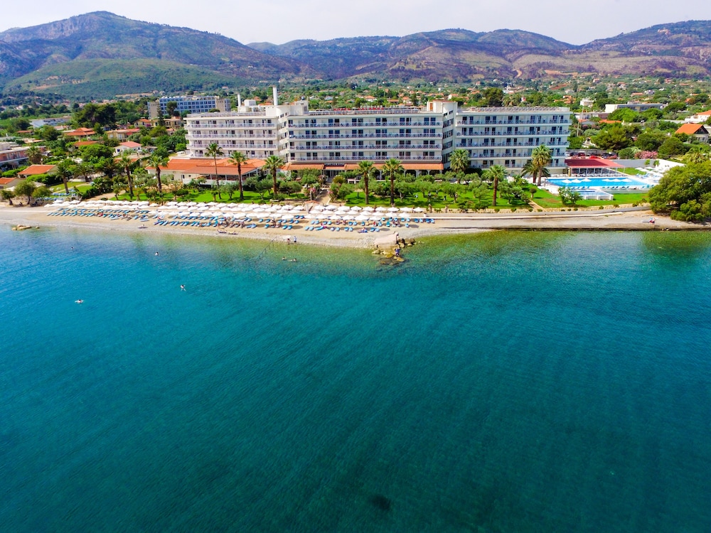 Bomo Calamos Beach Hotel - All Inclusive in Oropos - Hotels.com