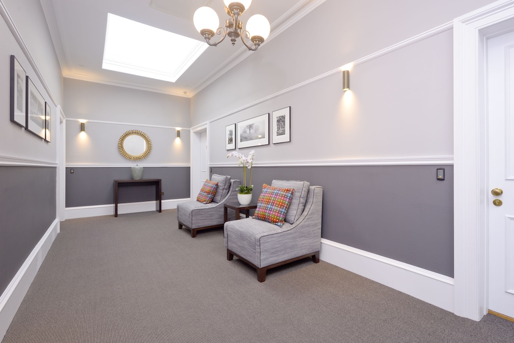 Book Destiny Scotland - Distillers House in Edinburgh | Hotels.com