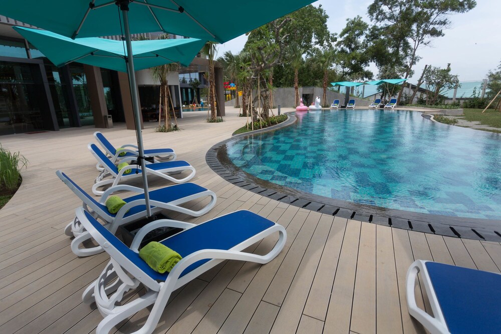 Ibis Styles Batam Nagoya, Batam - Updated Price, Reviews & HD Photos ...