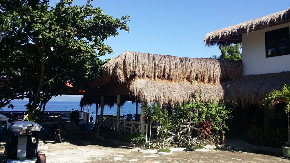 Book New Ocean Terrace Beach Resort in Santander | Hotels.com