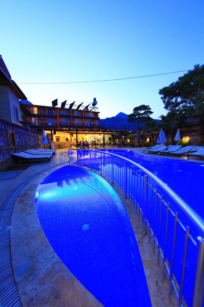 Beldibi Beach Hotel, Kemer| Hotels.com