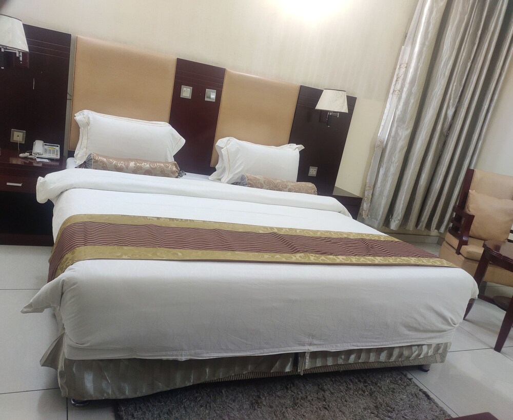 Book Barcelona Hotels Abuja in Abuja | Hotels.com
