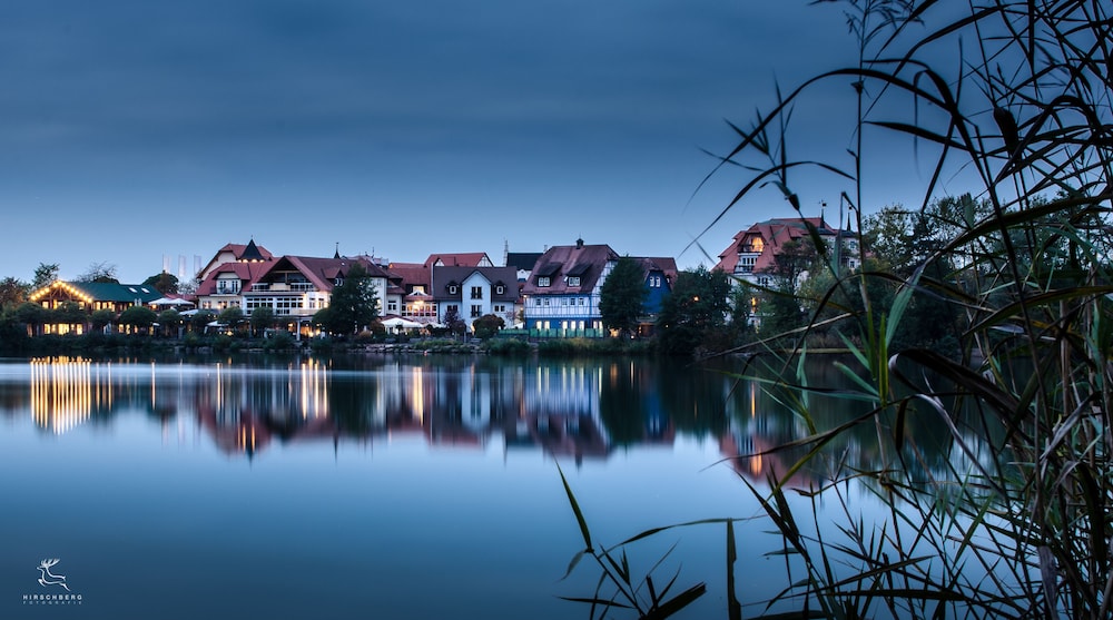 Book Seehotel Niedernberg - Das Dorf am See in Niedernberg | Hotels.com