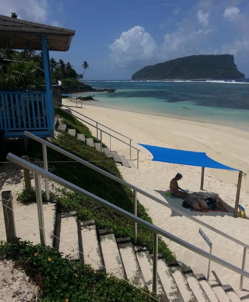 Book Litia Sini Beach Fales in Lalomanu | Hotels.com