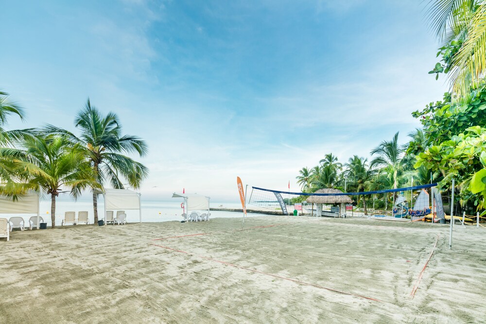 Book Decameron Galeon - All Inclusive in Santa Marta | Hotels.com