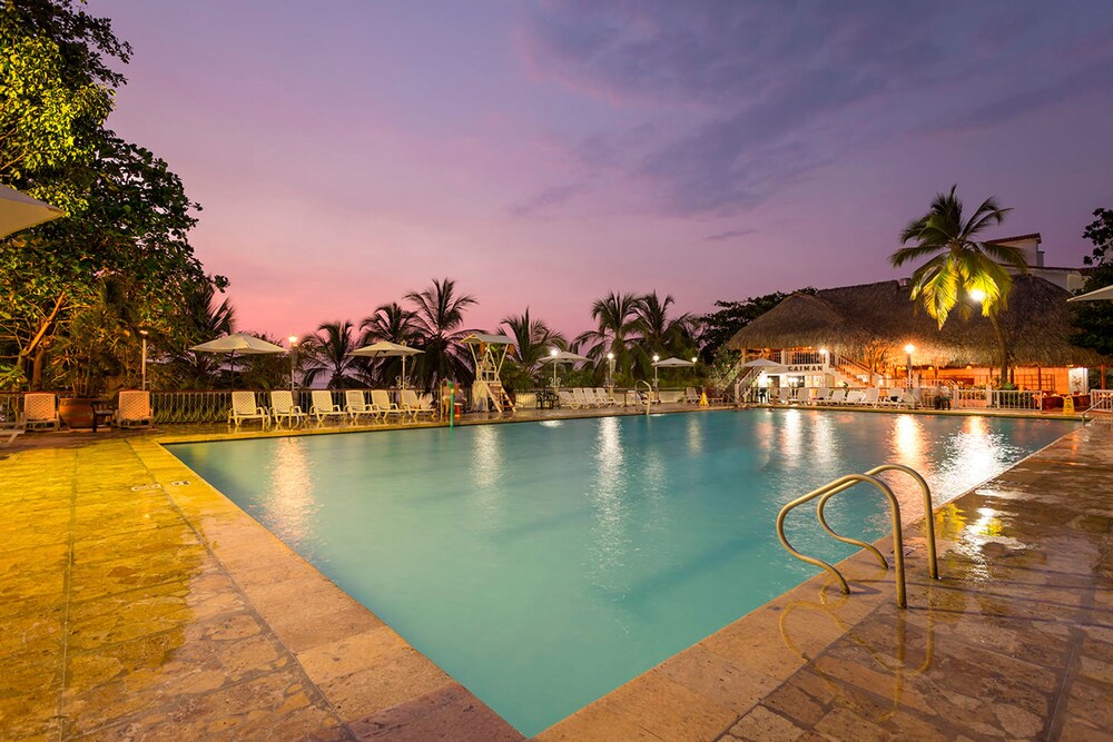 Book Decameron Galeon - All Inclusive in Santa Marta | Hotels.com