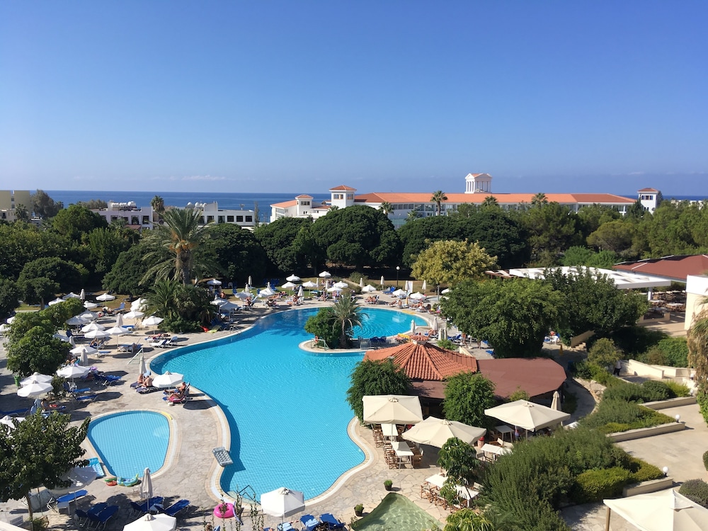 Book Avanti Hotel in Paphos | Hotels.com