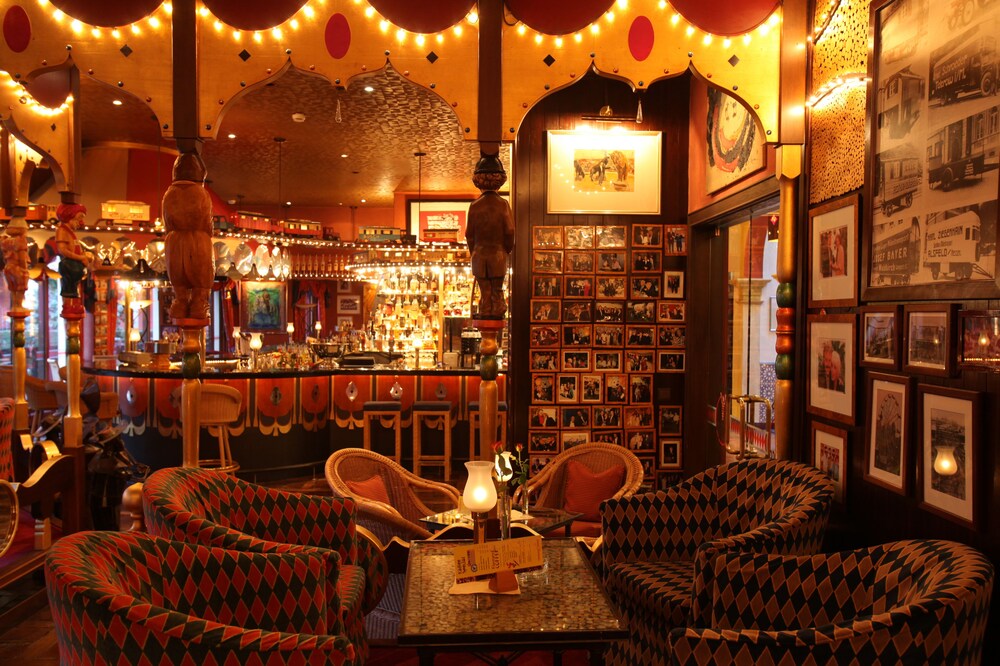 Book Europa-Park Freizeitpark & Erlebnis-Resort, Hotel El Andaluz in ...