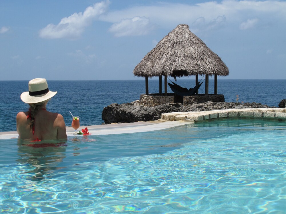 Book Tensing Pen Hotel in Negril | Hotels.com