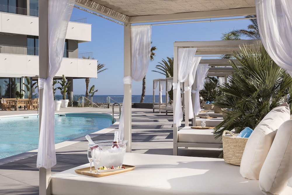 ME Sitges Terramar (Sitges, España) : Hoteles en Sitges - Hoteles.com