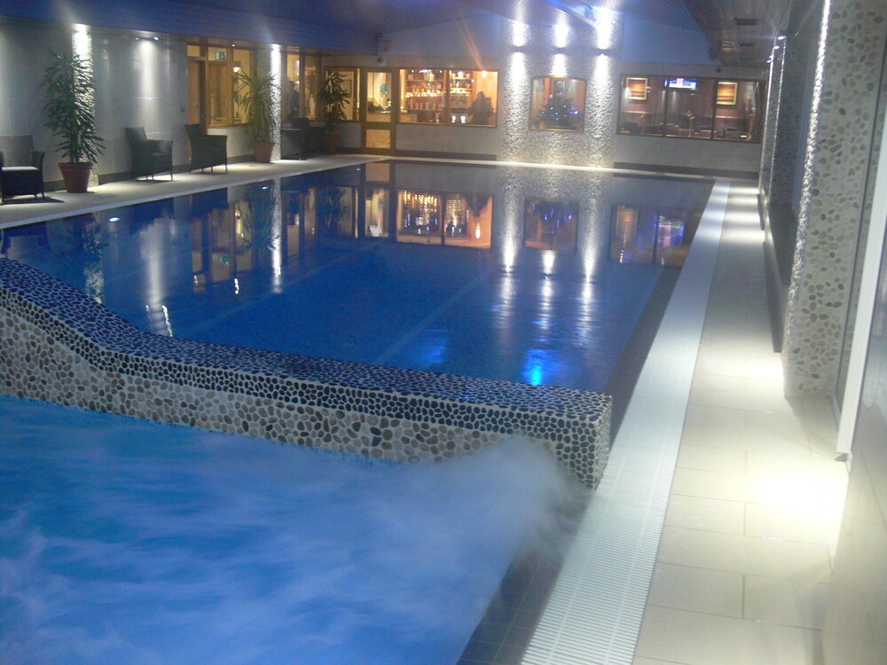 Book London Beach Country Hotel in Tenterden | Hotels.com