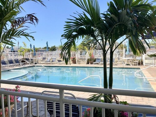 Book Long Beach Island hotels | Hotels.com