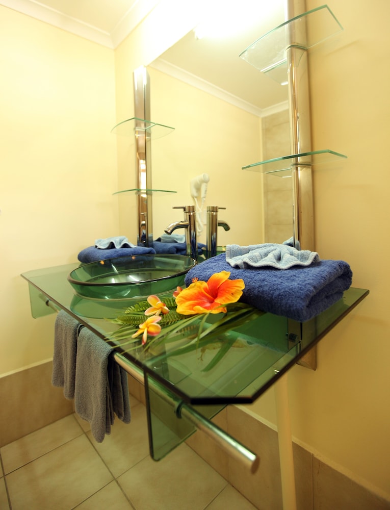 Book The Edgewater Resort and Spa, Rarotonga, Cook Islands - Hotels.com