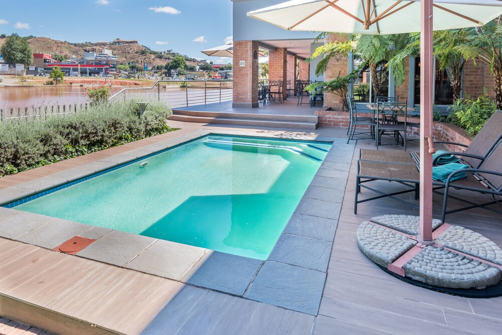 Town Lodge Roodepoort in Roodepoort – Book on Hotels.com