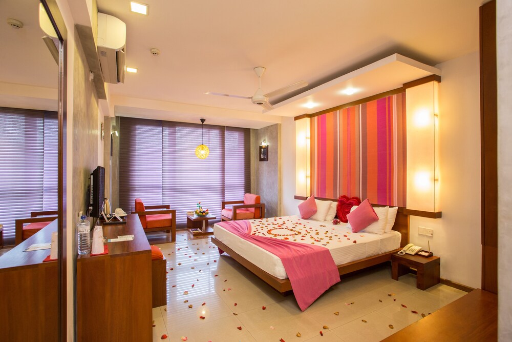 Book Hotel Topaz in Kandy | Hotels.com