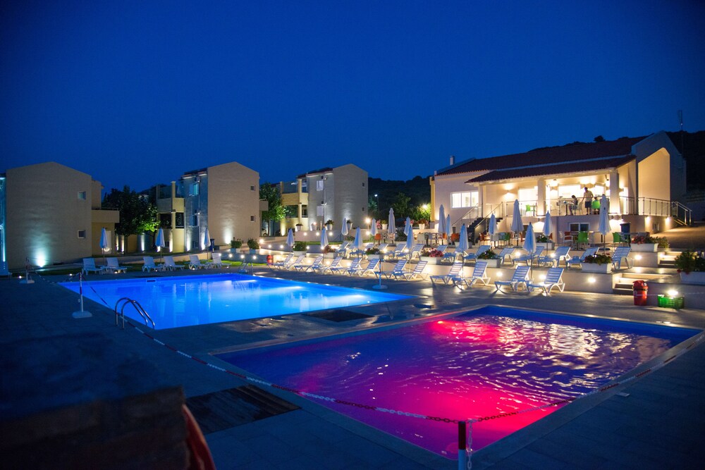 Book Fournia Village in Andravida-Kyllini | Hotels.com