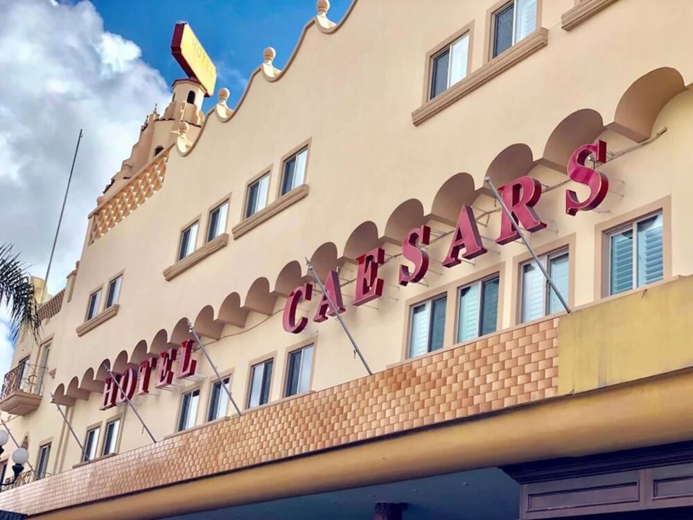 Book Hotel Caesar's in Tijuana | Hotels.com