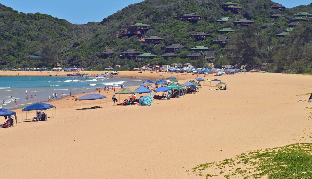 Book Paraiso do Ouro Resort in Ponta d'Ouro | Hotels.com