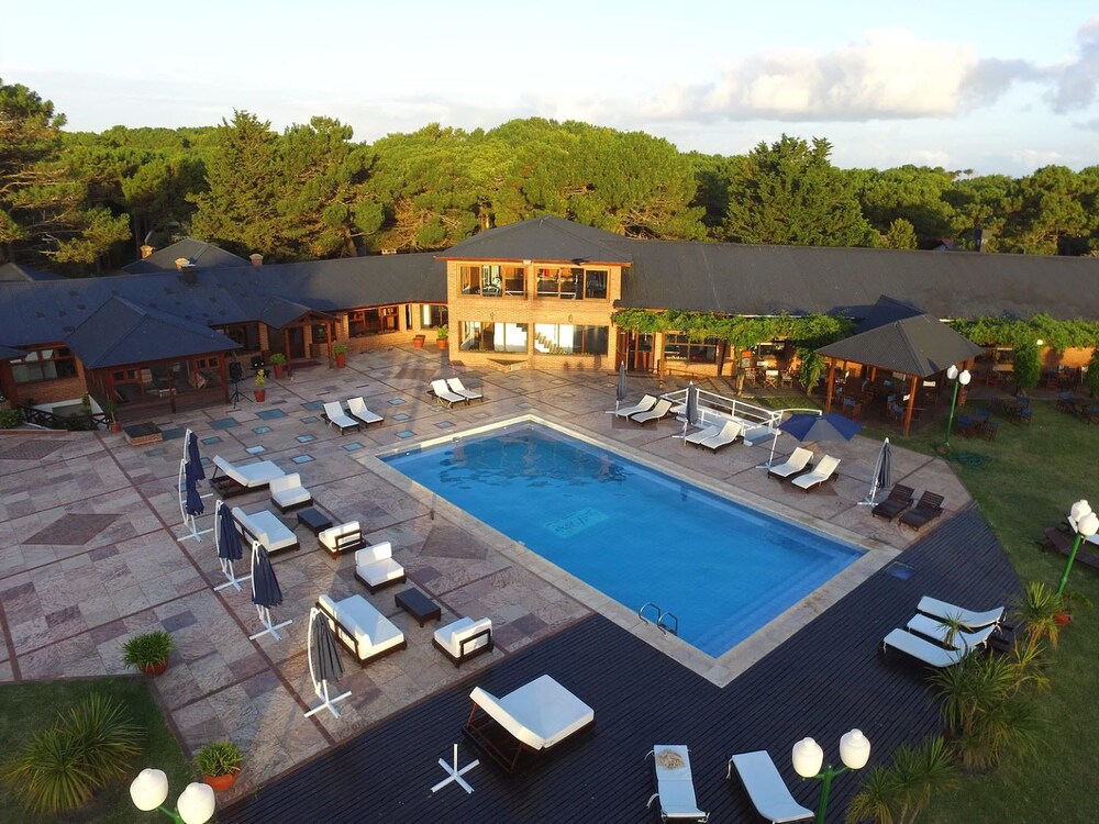 El Tennis Pinamar Resort (Ostende, Argentina) : Hoteles en Ostende ...