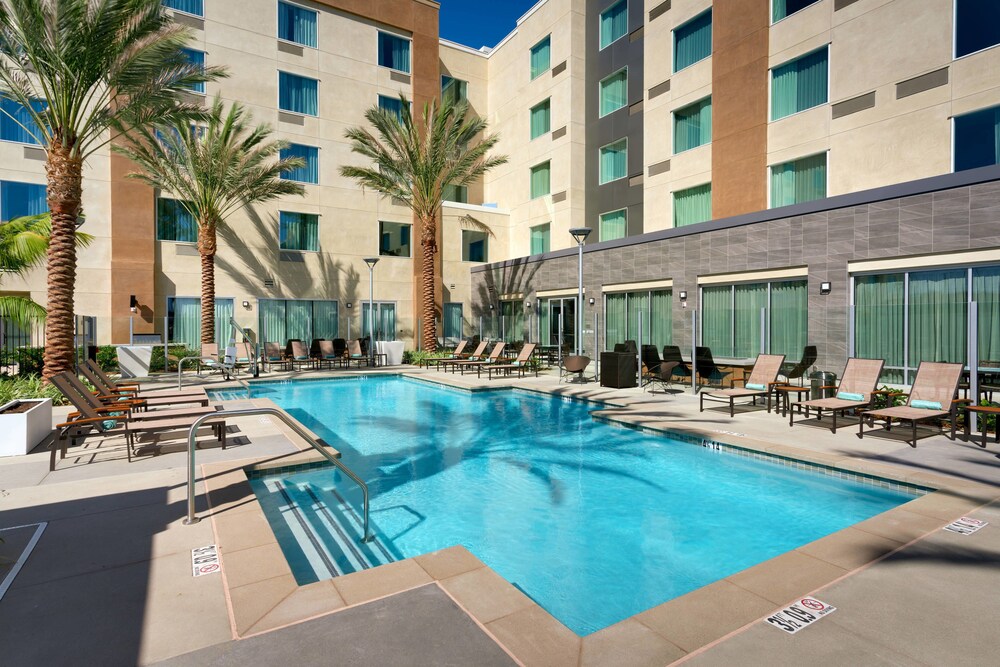 Book Courtyard by Marriott Los Angeles LAX/Hawthorne in Hawthorne ...